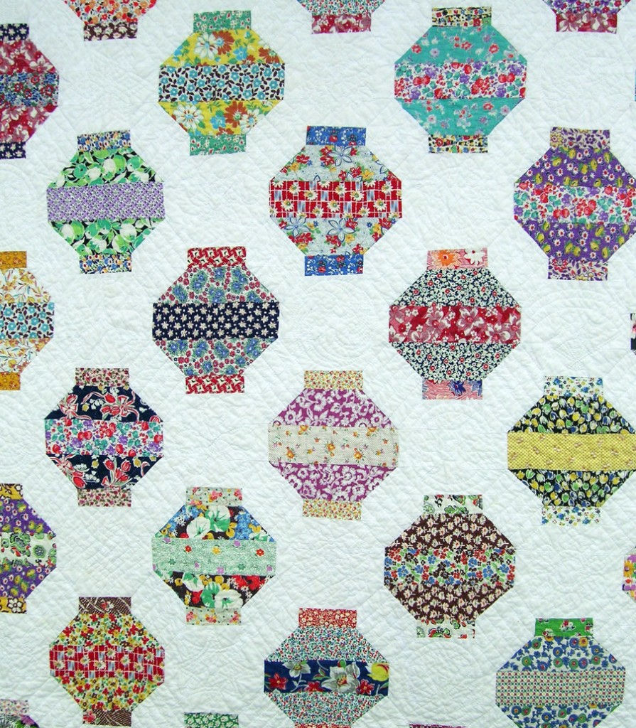 Lantern Quilt – Q is For Quilter