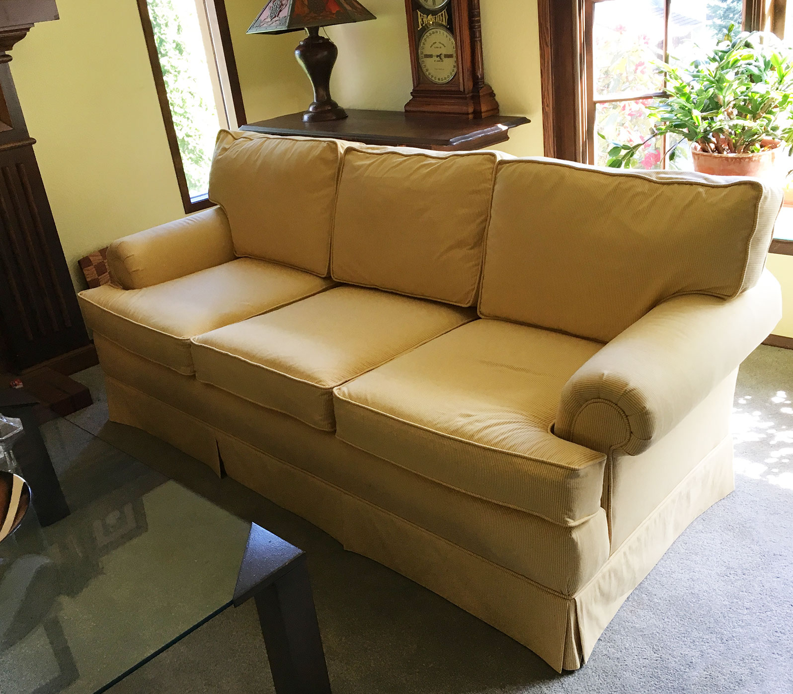 DIY Upholstering on the Cheap – Q is For Quilter